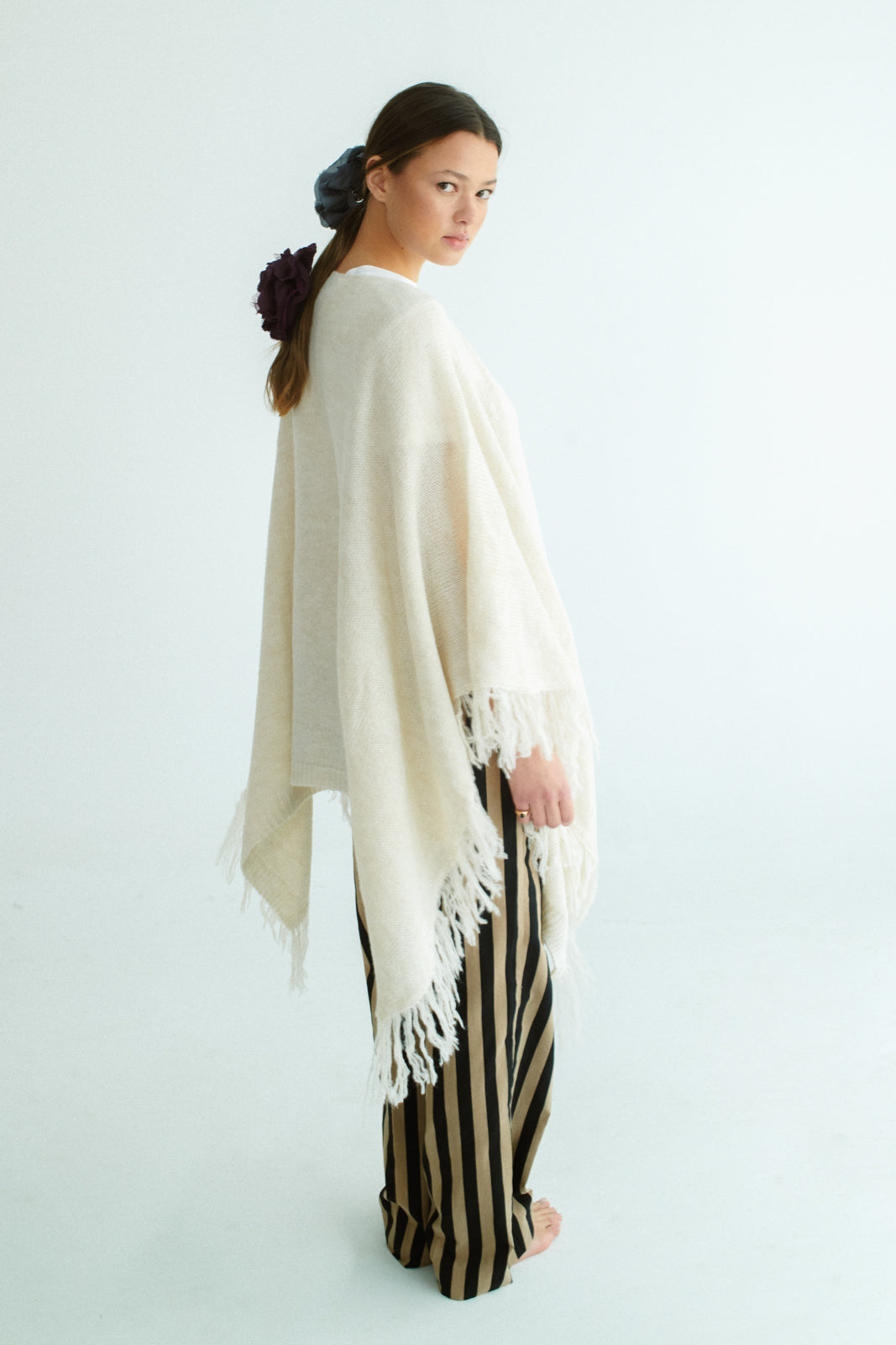 Poncho Sophie Blanco roto – Deluem